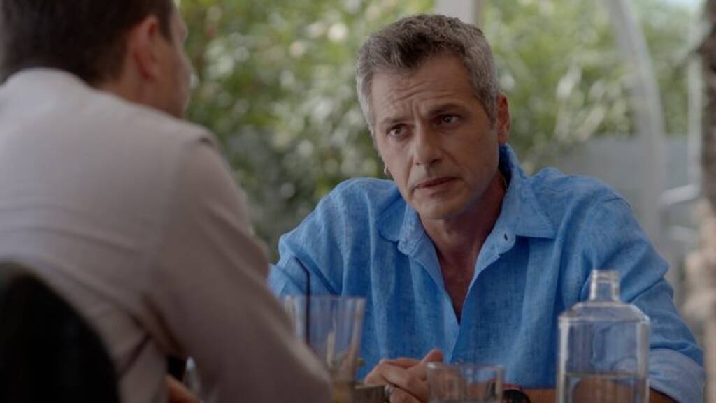 mariosathanasioy - DIAVASETO.GR